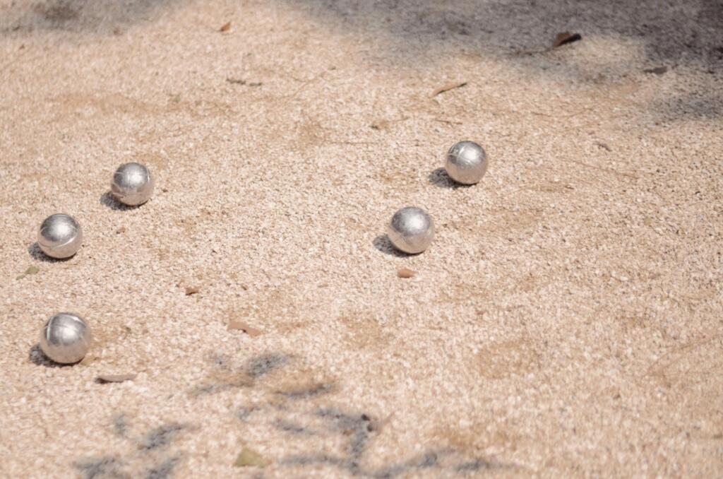 Petanque regler 2026 – Hvordan du spiller, scorer og vinder